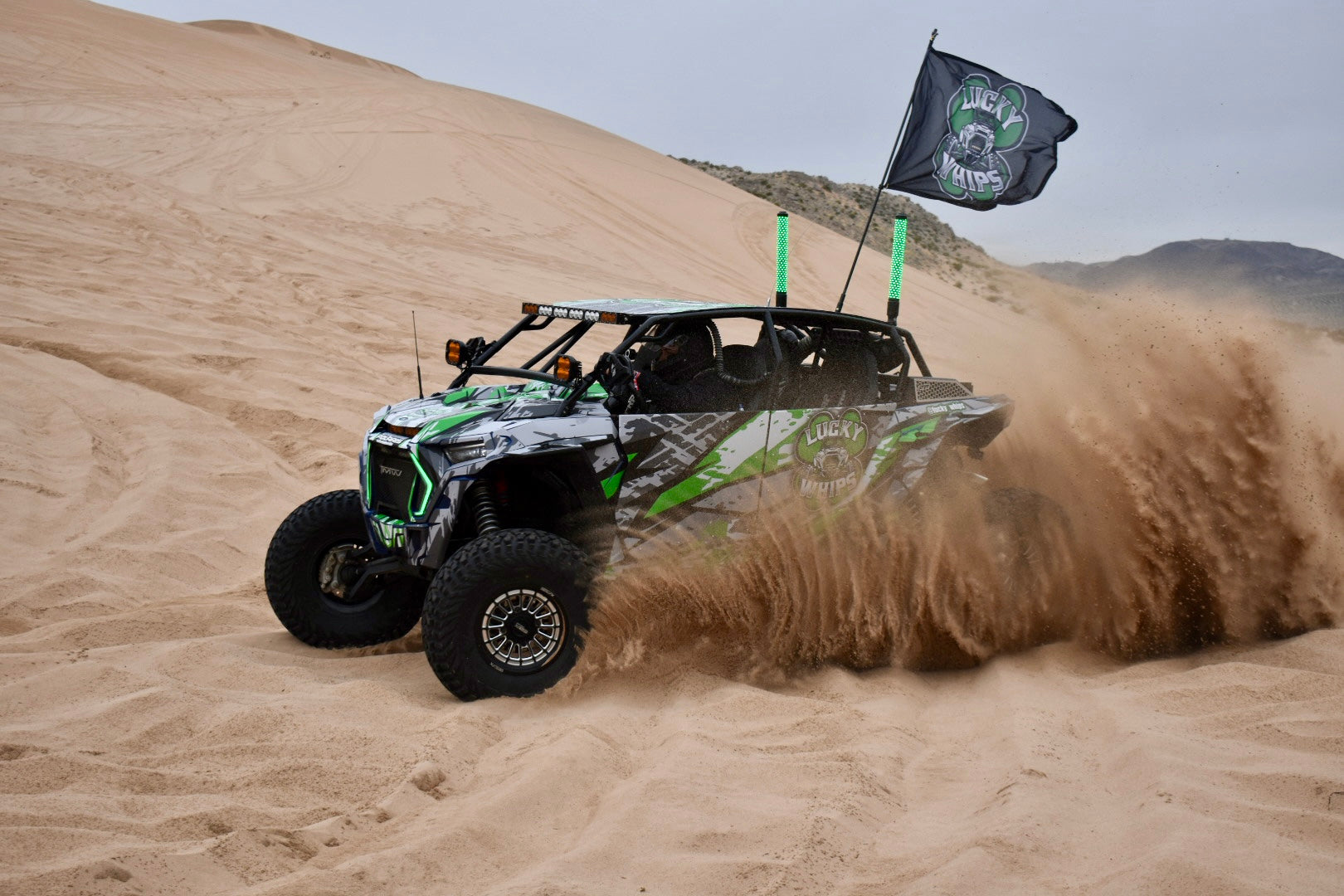 Lucky Whips – Lucky Whips